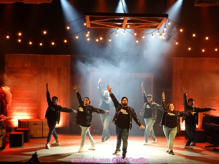 DESDE CERO, UN MUSICAL IMPROVISADO — ENTRETENIA